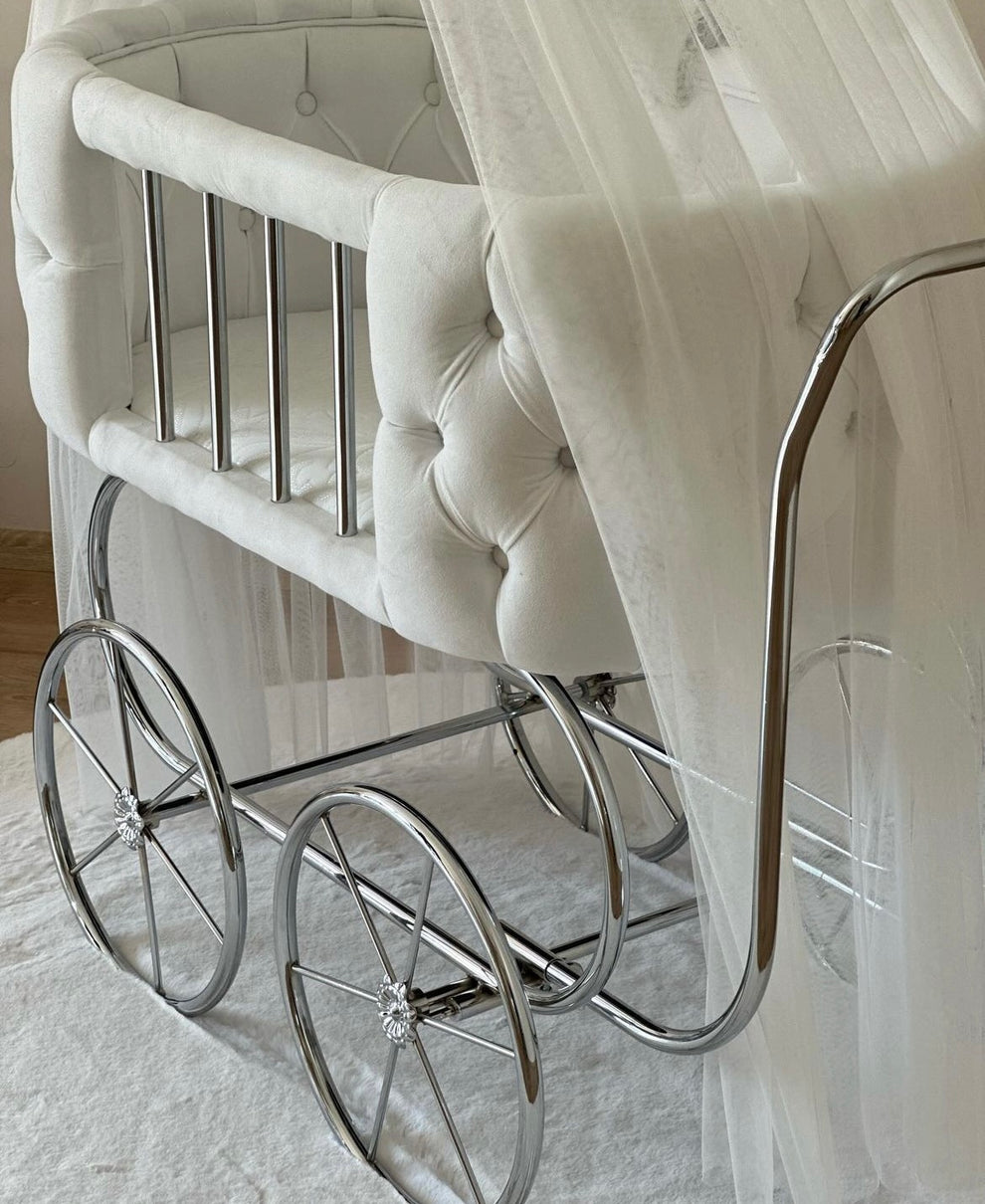 Luxury Baby Crib With Silver Wheels - Cream – PinkRooms