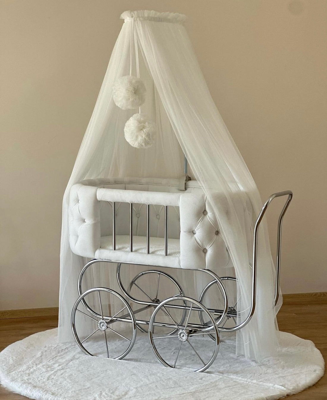 Luxury Baby Crib With Silver Wheels - Cream – PinkRooms